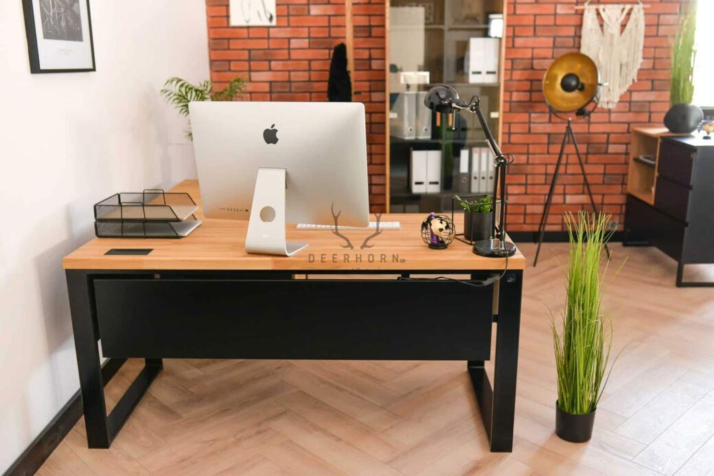 Wooden corner desk | Deerhorn Furnitures