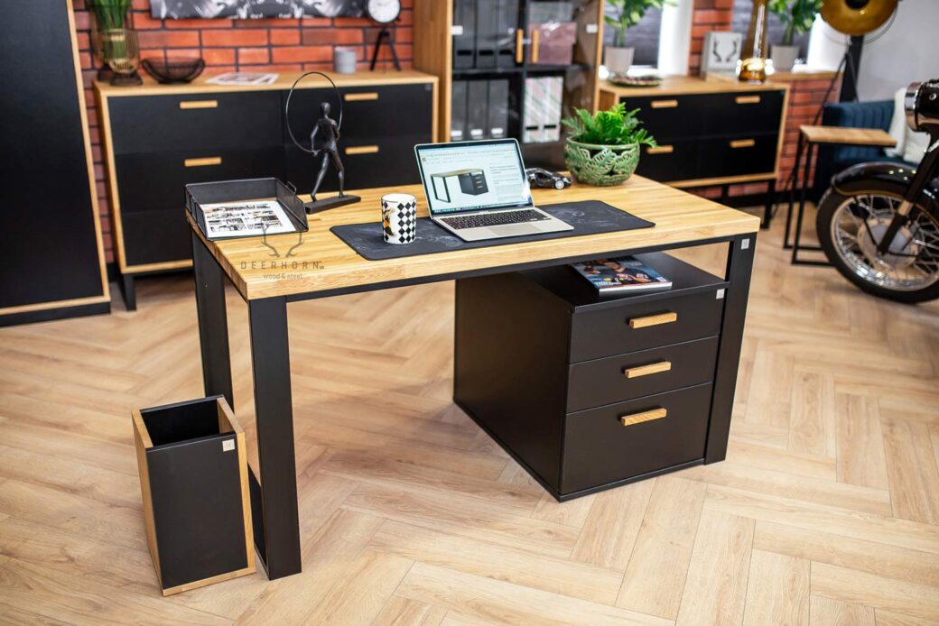 Desk 140x70 cm with wooden top | Deerhorn Furnitures